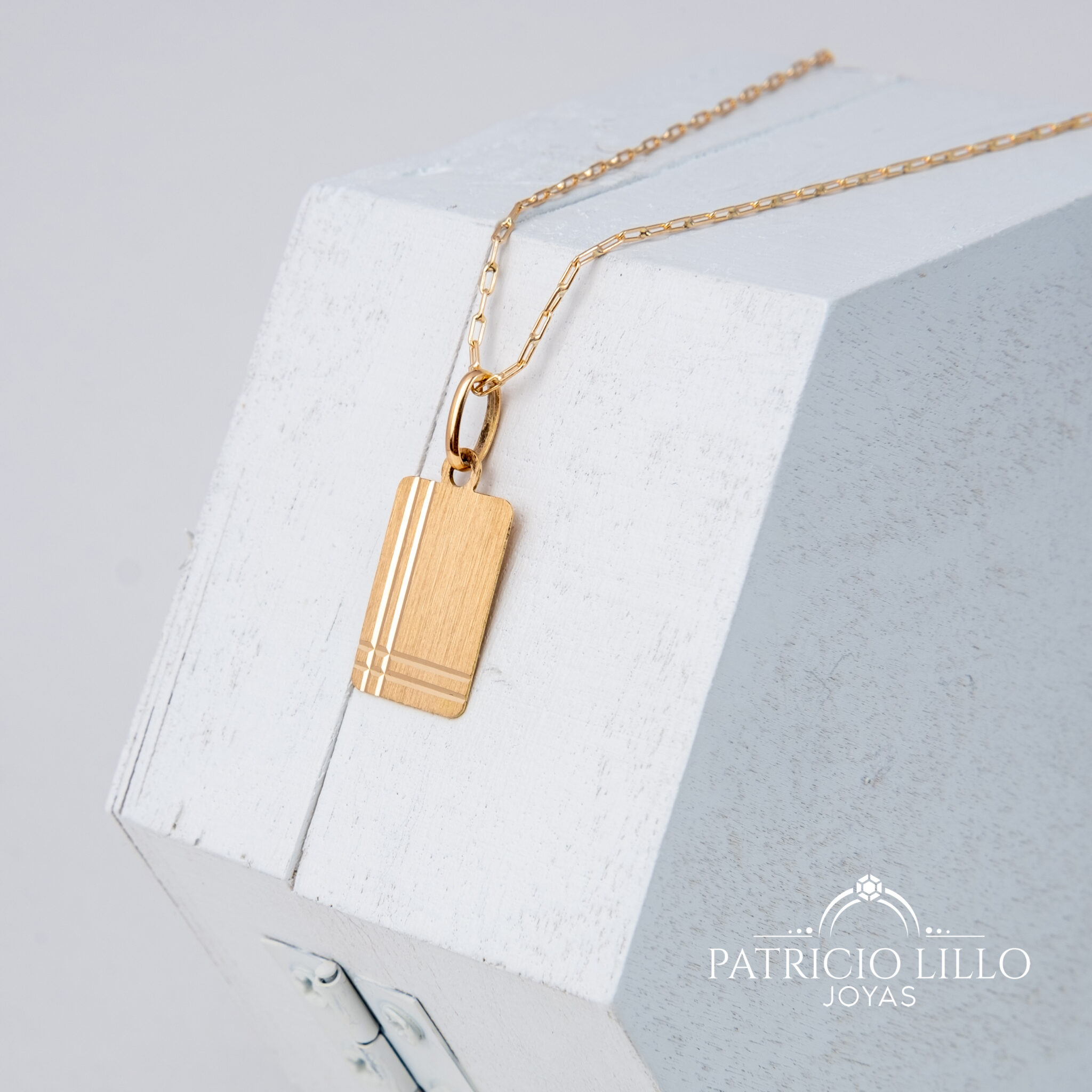 Cadena de oro 18k con placa oro 18k – Joyas Lillo