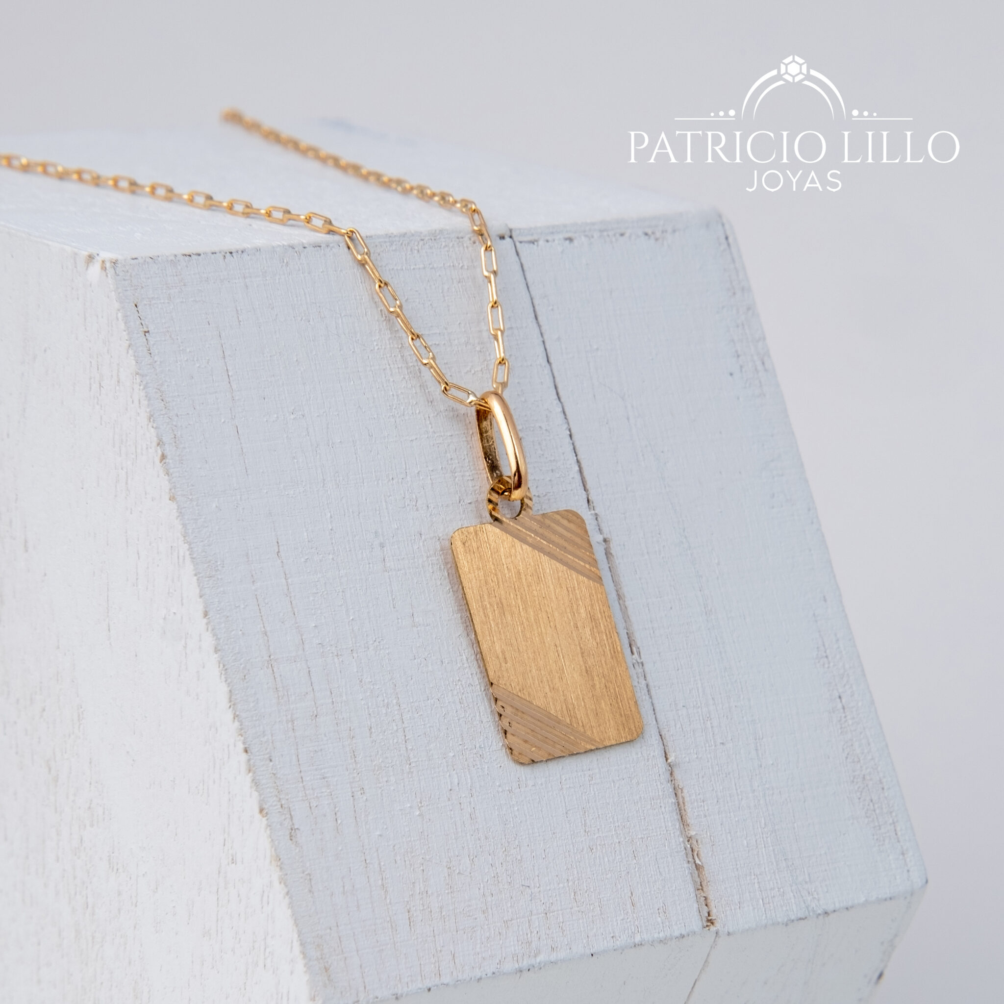 Cadena de oro 18k con placa oro 18k – Joyas Lillo