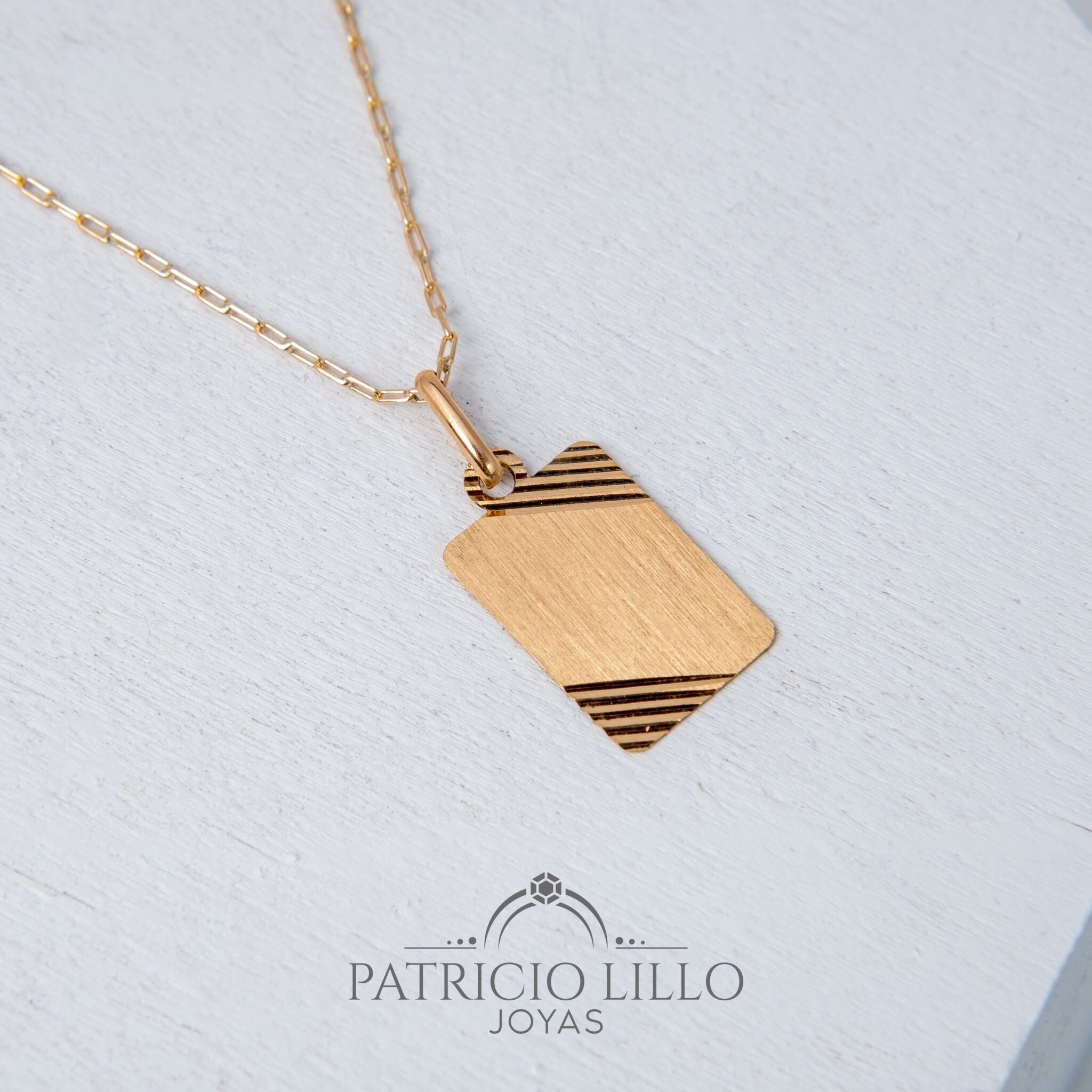 Cadena de oro 18k con placa oro 18k – Joyas Lillo